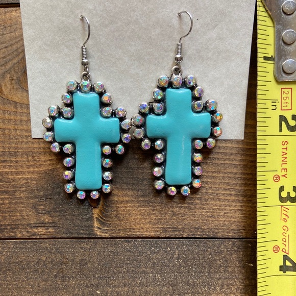 Panache Boutique | Jewelry | New Beautiful Turquoise Bling Cross ...